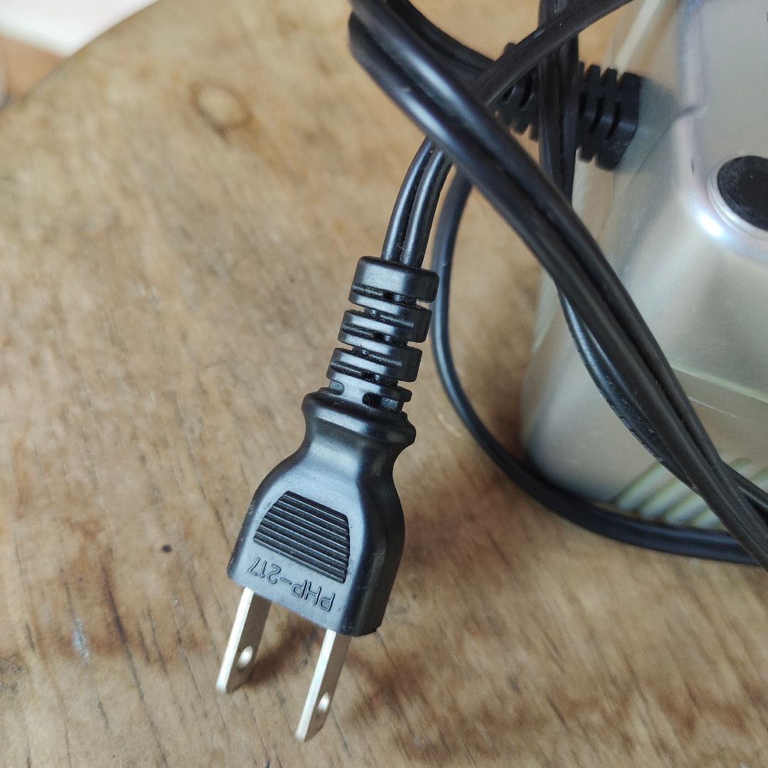 Kashimura TI-200 Step down Universal Transformer 120V to100V Max 300w ...