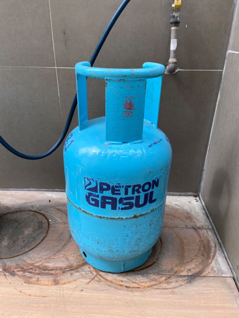 LPG Tank Empty Petron Gasul 11 kg, Commercial & Industrial, Industrial ...