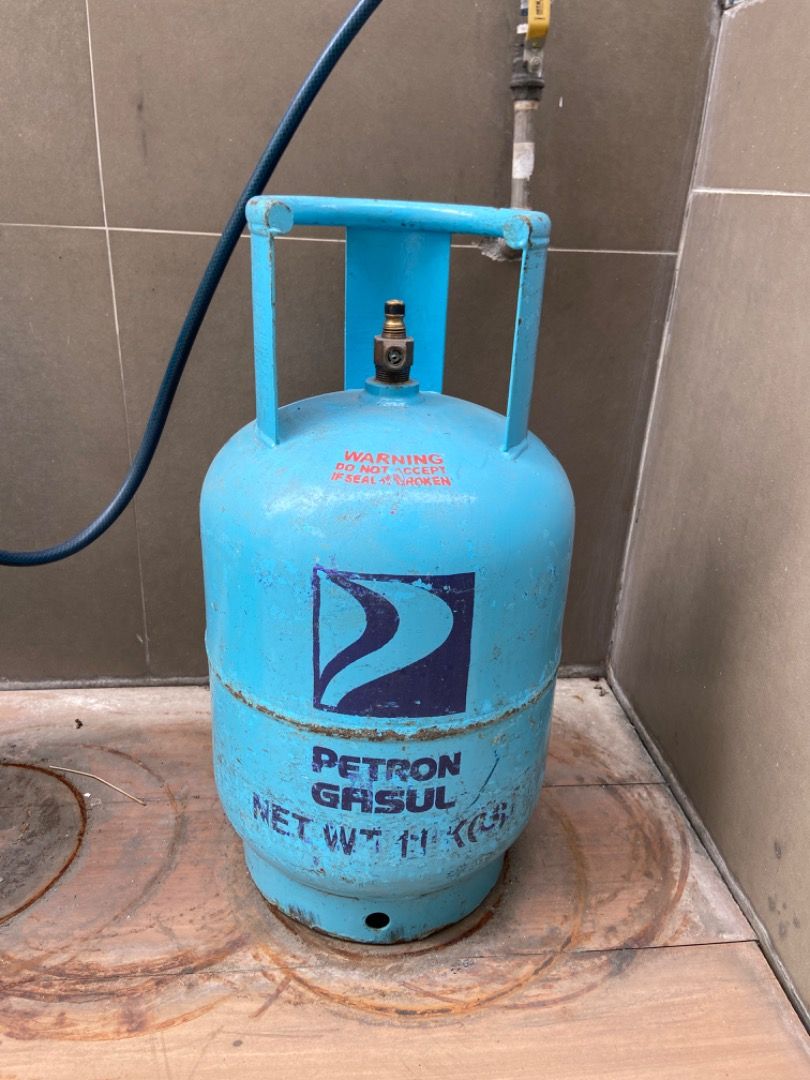 LPG Tank Empty Petron Gasul 11 kg, Commercial & Industrial, Industrial Equipment on Carousell