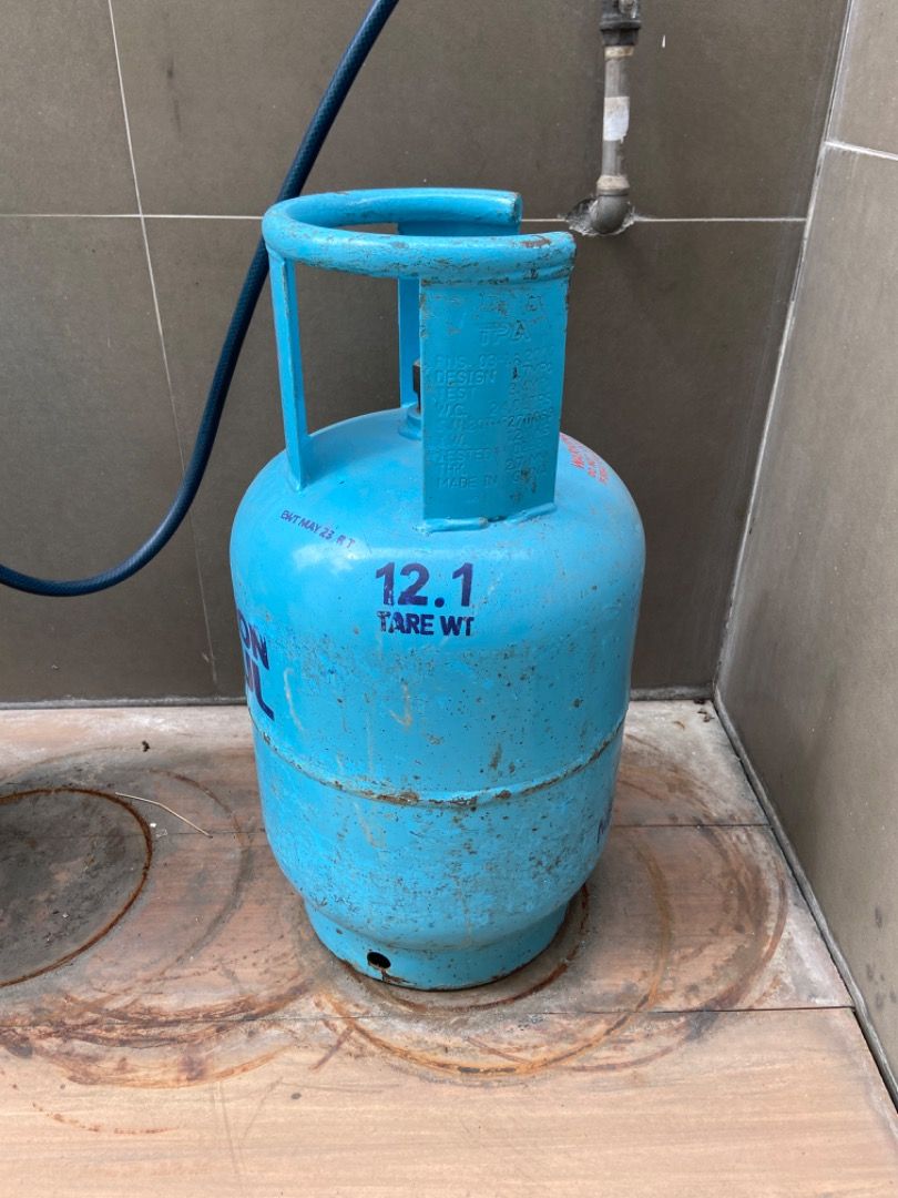 LPG Tank Empty Petron Gasul 11 kg, Commercial & Industrial, Industrial ...