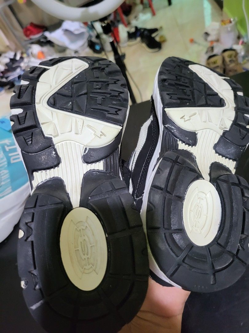 Skechers Saiz 4uk, Women's Fashion, Footwear, Shoe inserts on Carousell