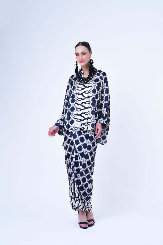 Vanisa Radzuan Radziwill Raya 24, Women's Fashion, Dresses & Sets ...