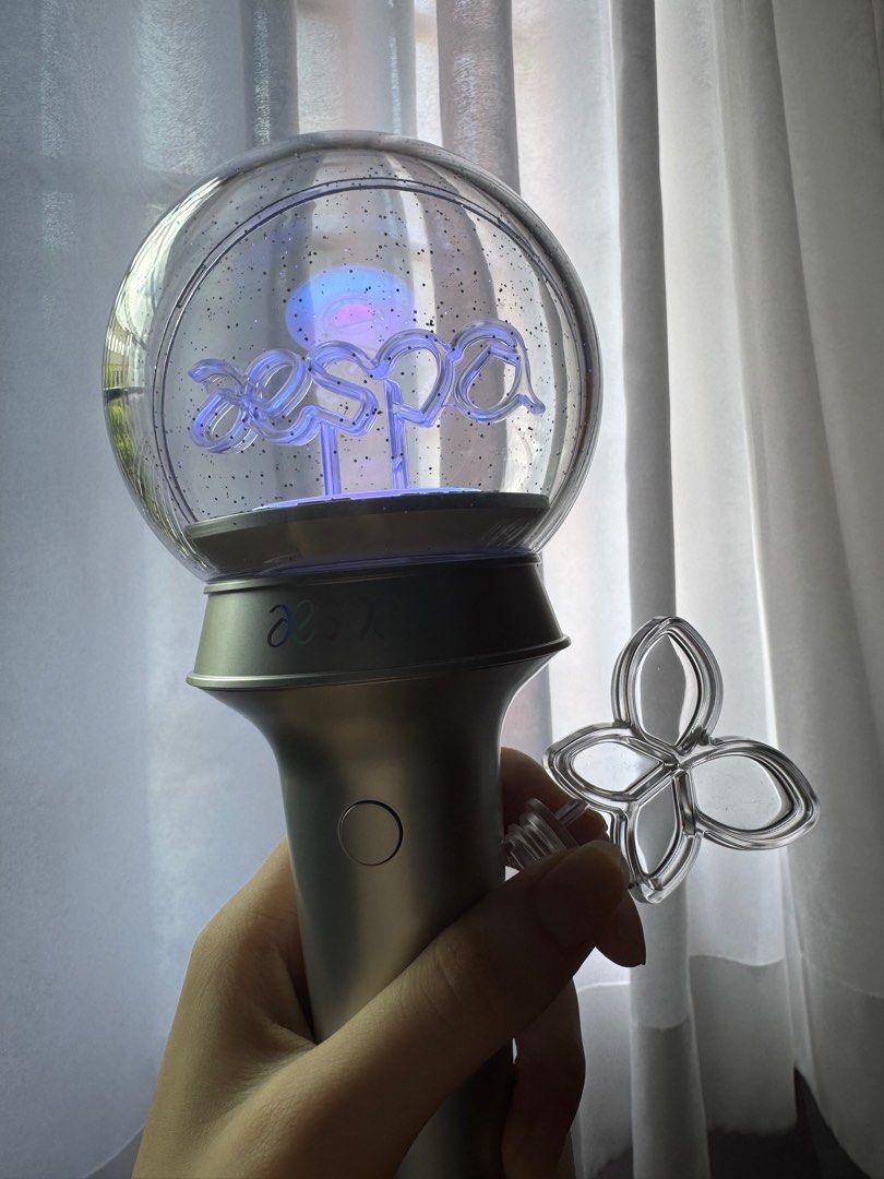 wtr aespa lightstick, Hobbies & Toys, Memorabilia & Collectibles, K ...