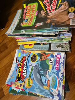 Bundle of 13 copies of Discovery Box Young Scientists Adventure Box Max ...