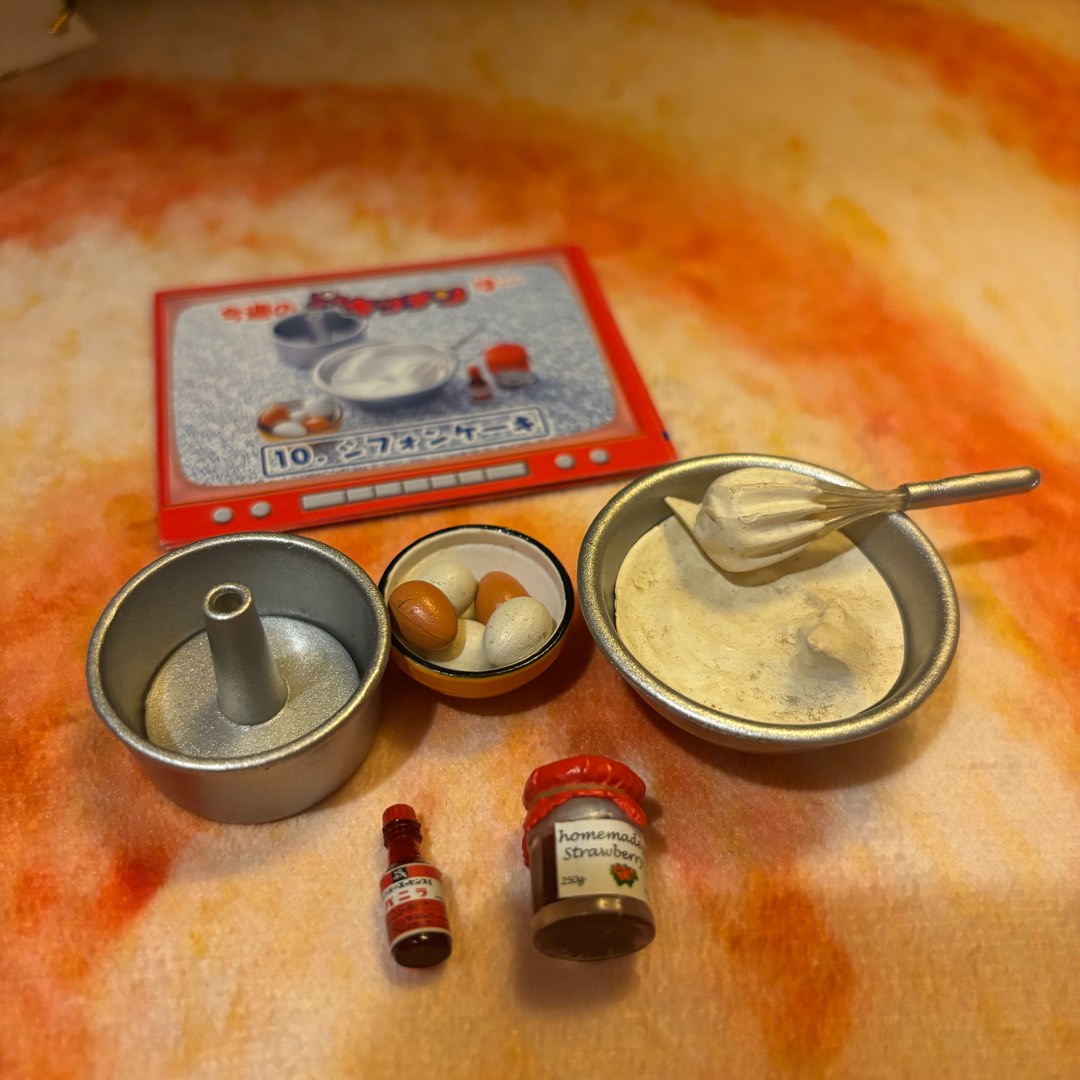 絕版 Re-ment 2004年 本週烘焙小廚房 10. 製作戚風蛋糕 （沒有盒但有蛋紙）, 興趣及遊戲, 玩具 & 遊戲類 - Carousell