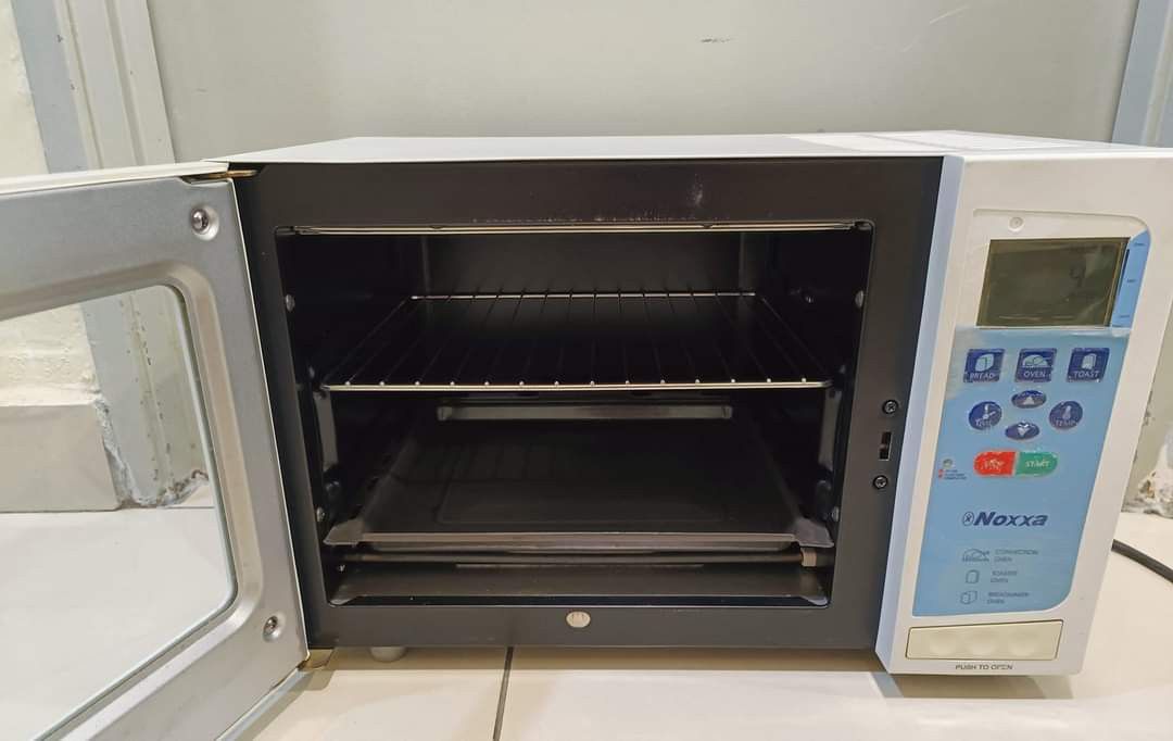 Amway Noxxa Bread machine/oven, Announcements on Carousell