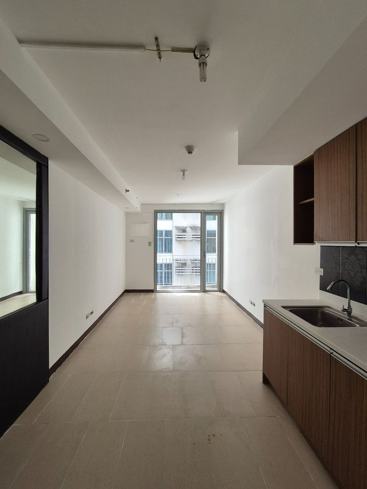 Antel Spa Residences - 130k/sqm Studio Unit Condo in Makati City for ...