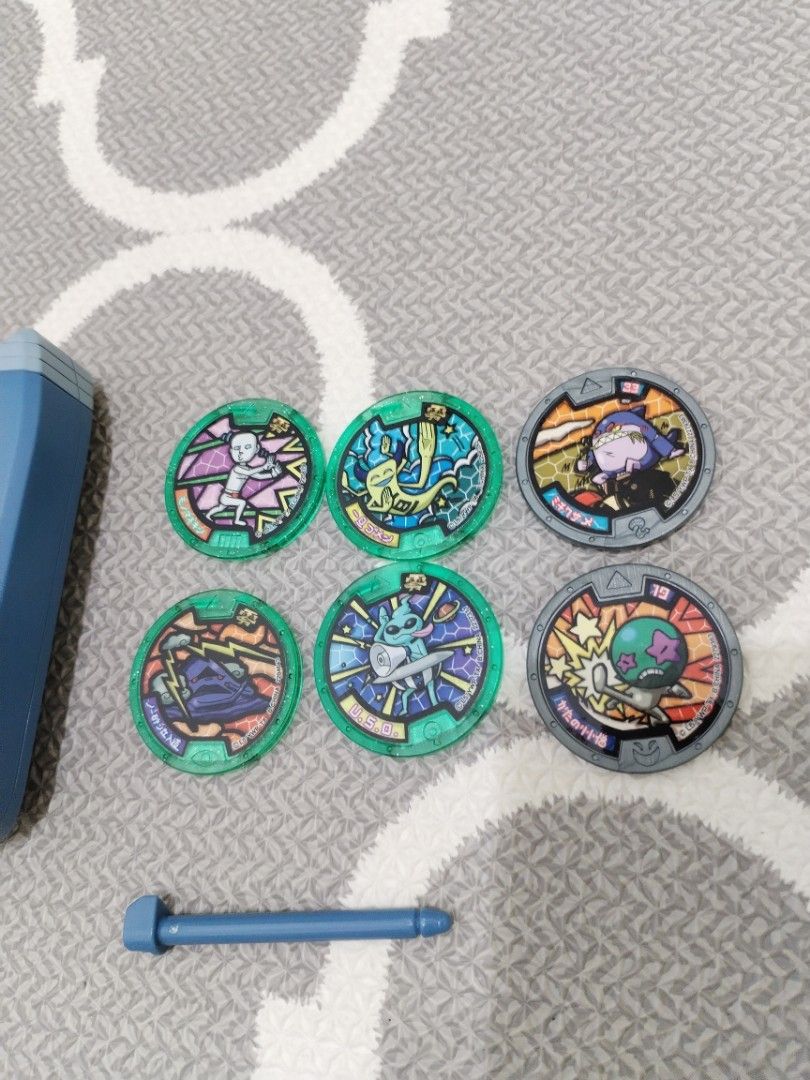 Bandai DX Yokai Watch Yokai Pad with 6 Medals, Hobbies & Toys, Toys ...