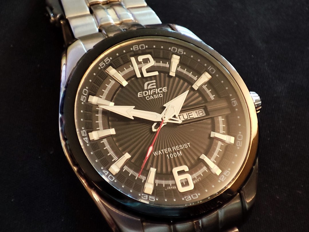 Casio Edifice Men’s Watch 星期日曆 Dome 弧形玻璃 精緻輻射線表面 閃爍刻度 鋼帶 男裝手錶 腕錶 EF-131 ...