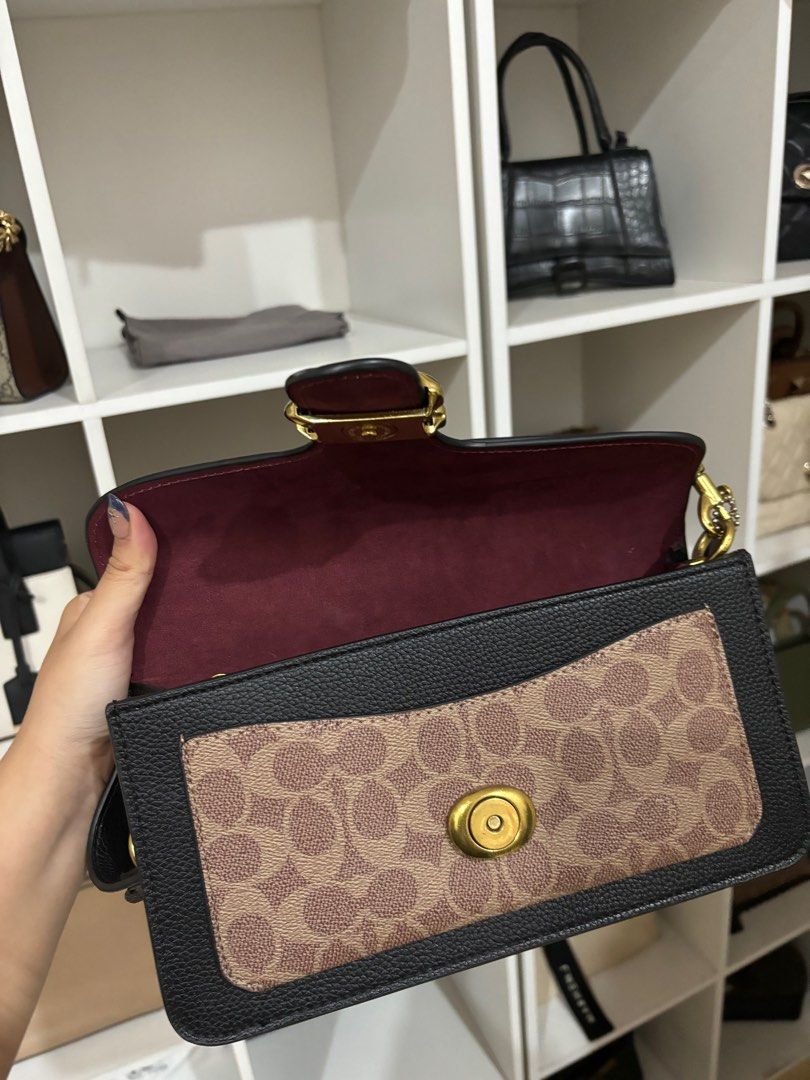 coach tabby 26 in signature black, Fesyen Wanita, Tas & Dompet di Carousell