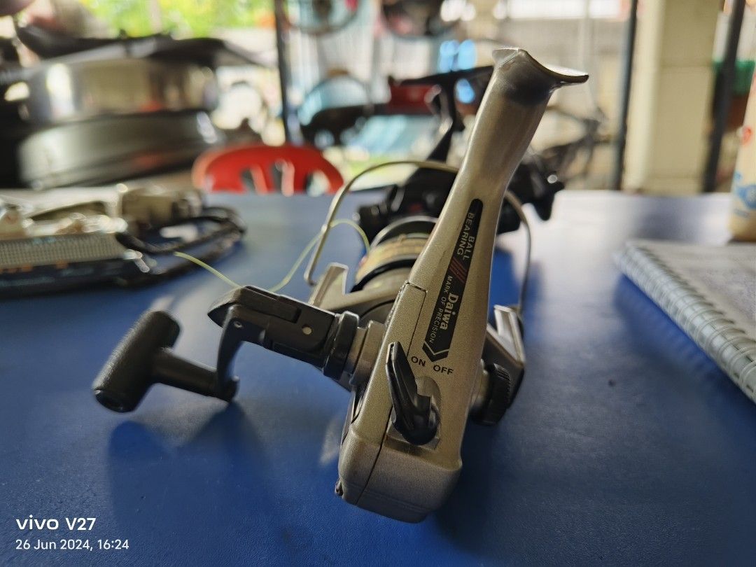 Daiwa Sweepfire II 1500, Sports Equipment, Fishing on Carousell