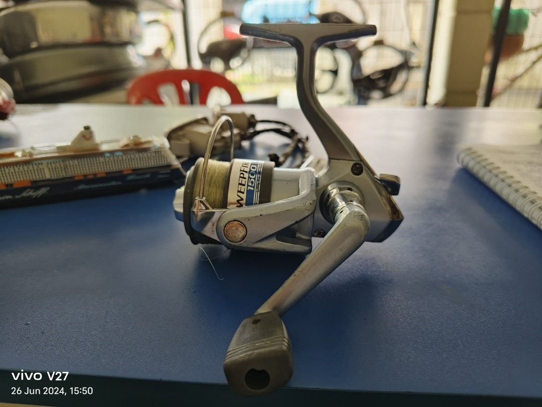 Daiwa Sweepfire II 1500, Sports Equipment, Fishing on Carousell