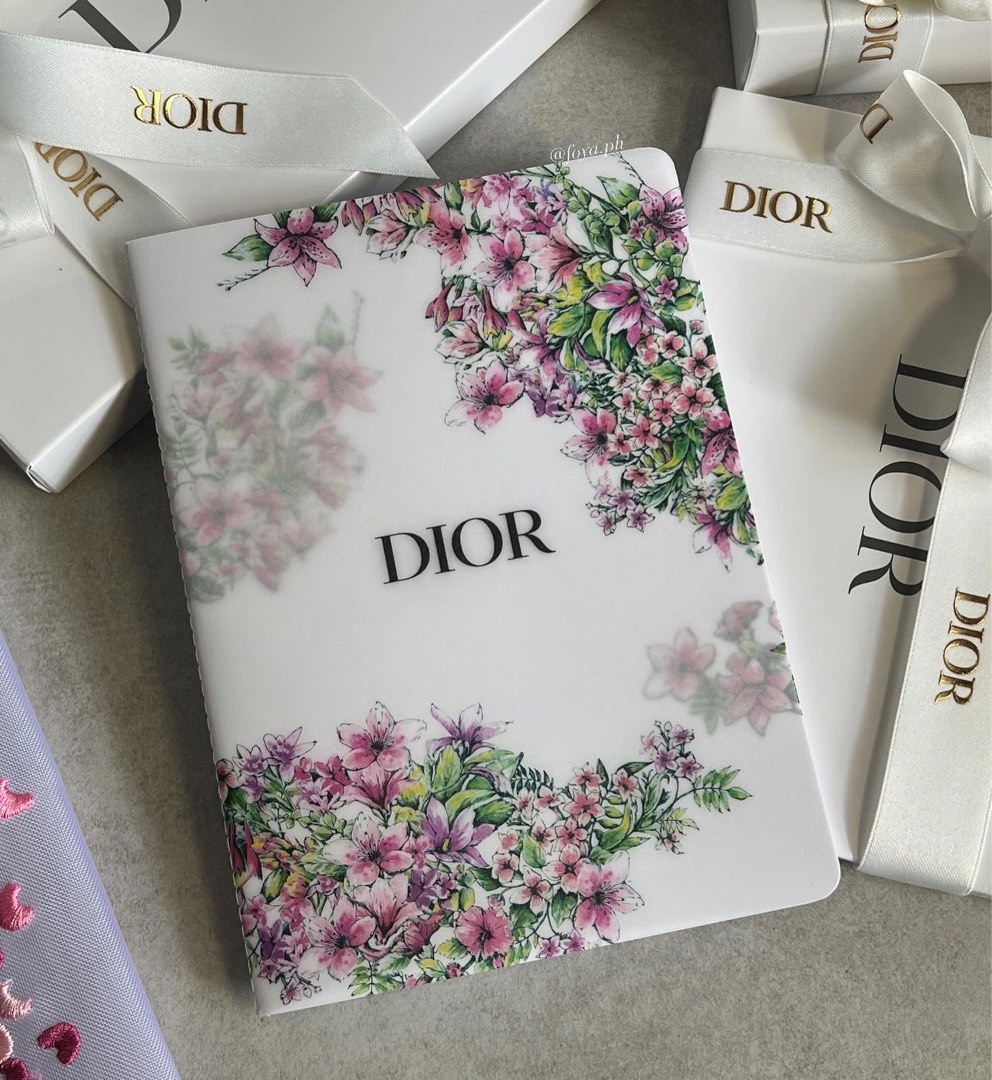 DIOR beaute - notebook with soft box and ribbon [ ACTUAL PHOTO BY FOYA ...