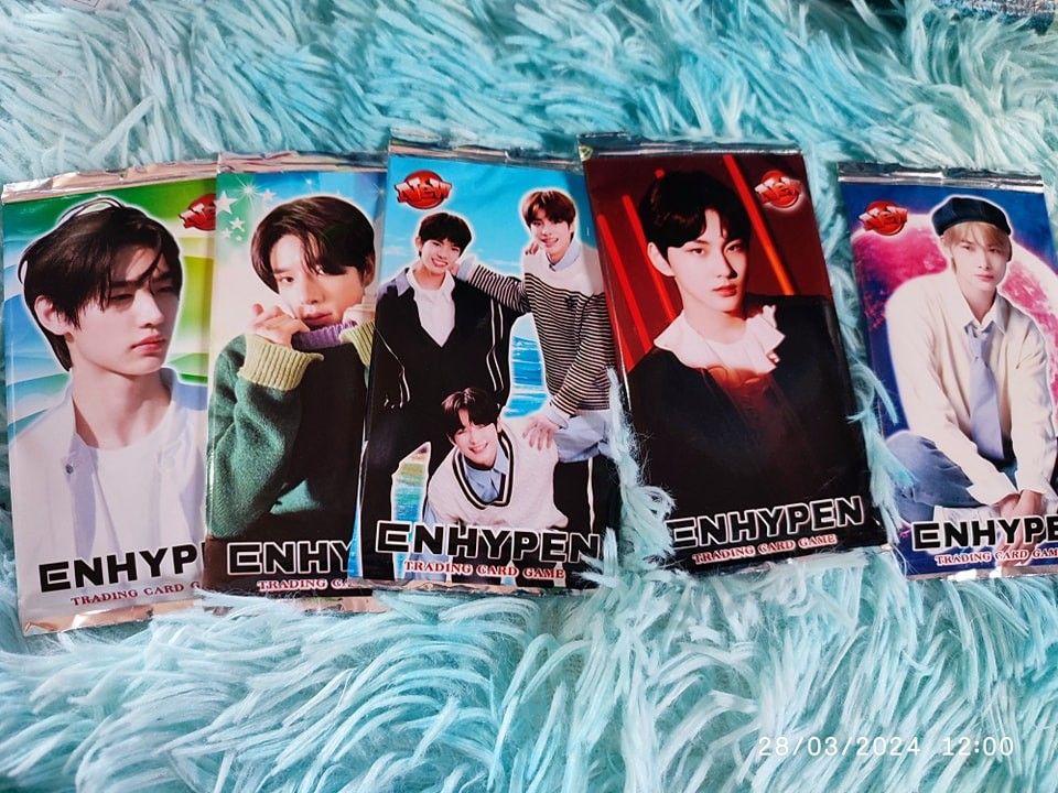 Enhypen Blind Bag Photo Cards, Hobbies & Toys, Memorabilia ...