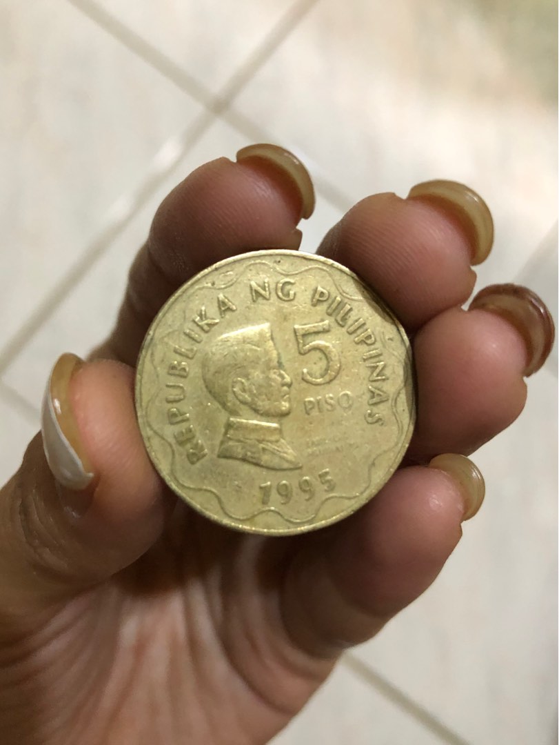 Five Peso 1995, Hobbies & Toys, Memorabilia & Collectibles, Currency on Carousell