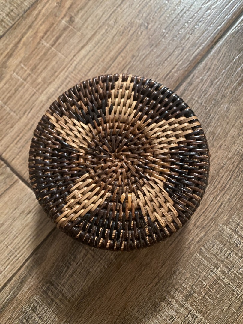 FREEBIE: rattan round container, Everything Else, Others on Carousell