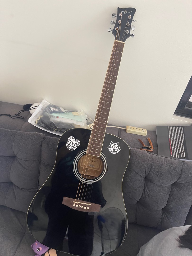 Jay Acoustic Guitar, Hobbies & Toys, Music & Media, Musical Instruments ...
