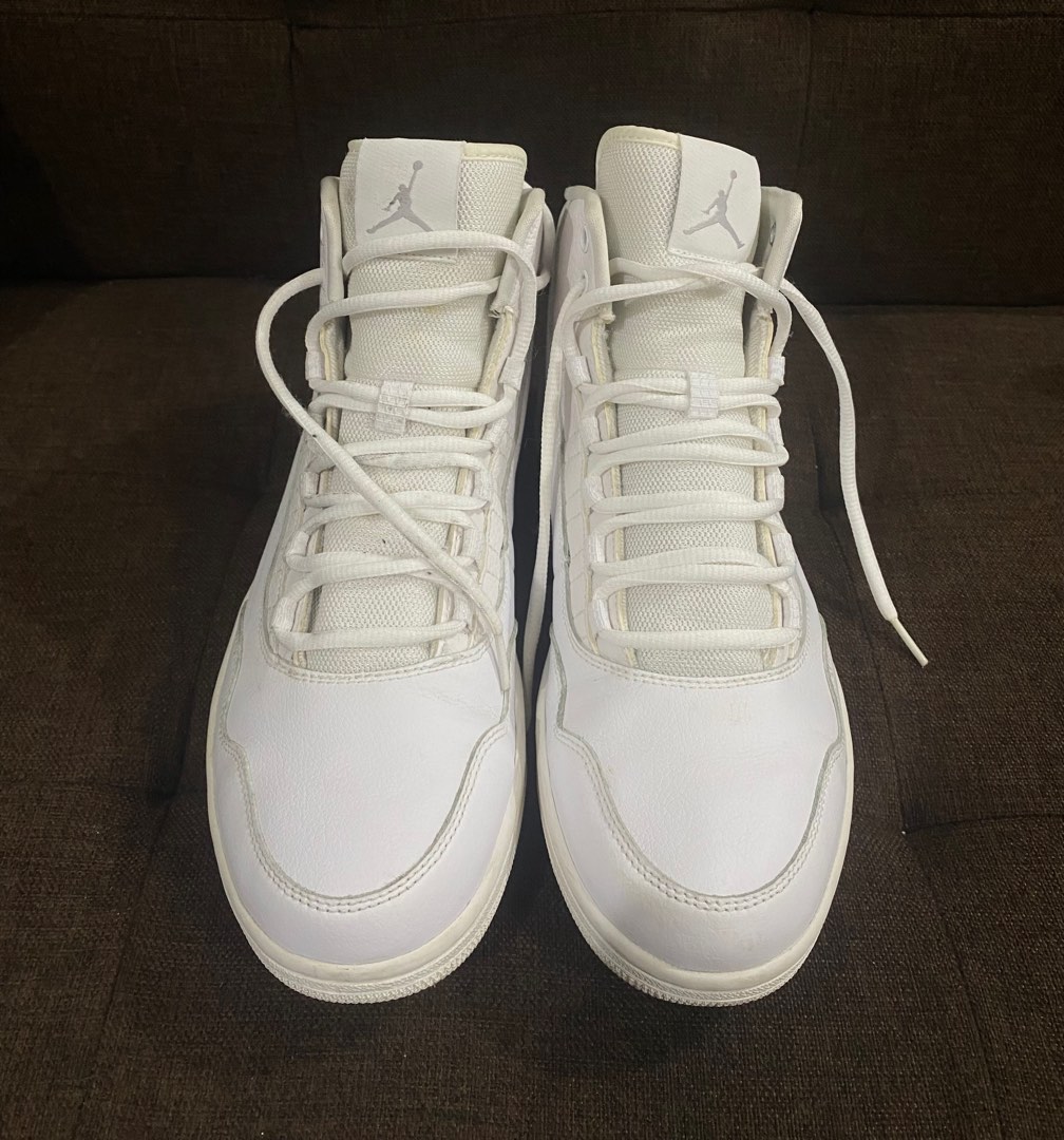 Jordan executive, Men's Fashion, Footwear, Sneakers on Carousell