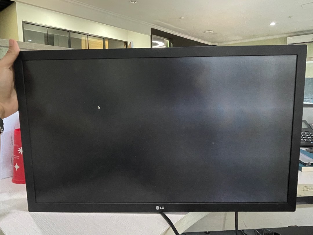 LG 24MK400 minus Bleeding, Elektronik, Bagian Komputer & Aksesoris di ...