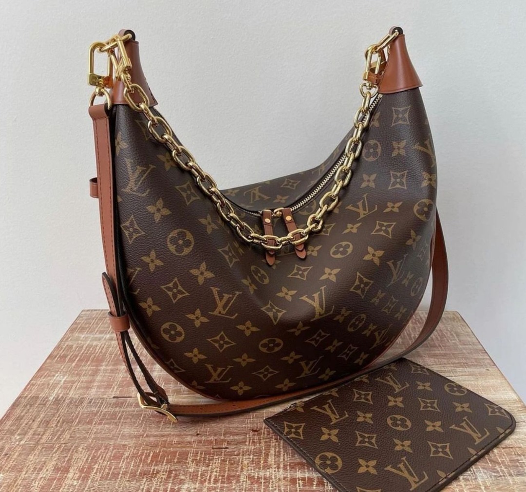 Like new! LV loop hobo 2024, with rec 04/2024, db, pouch, Barang Mewah, Tas & Dompet di Carousell