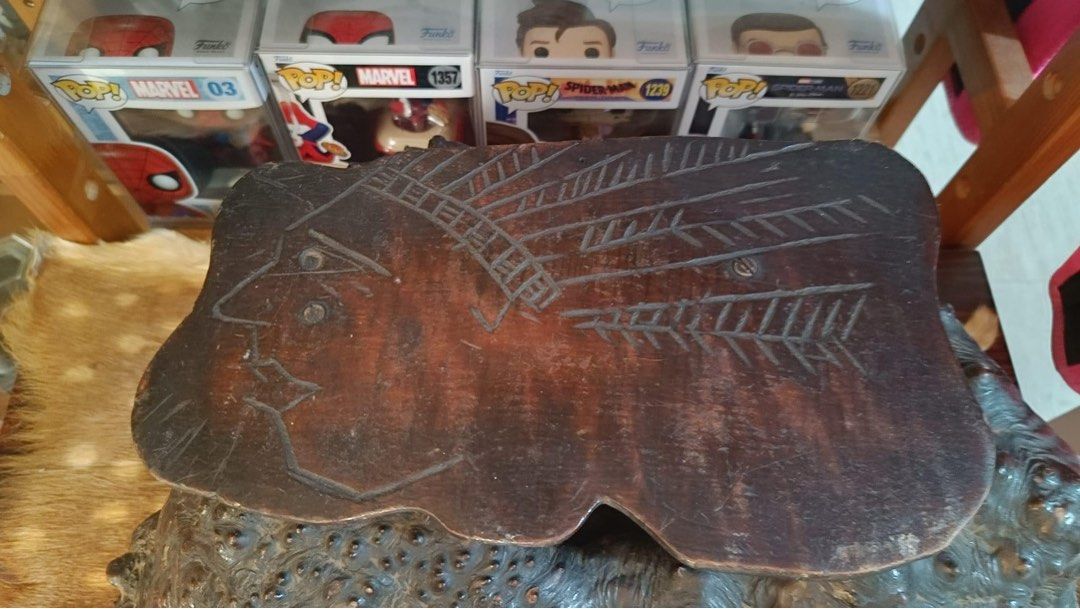 Live edge “tree trunk” display/vase stand, solid wood, heavy, Furniture ...