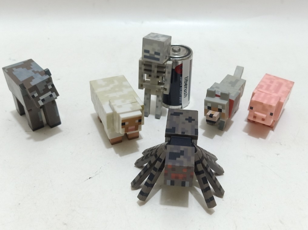 Mojang minecraft spider jockey crawling spider , skeleton , wolf , pig ...