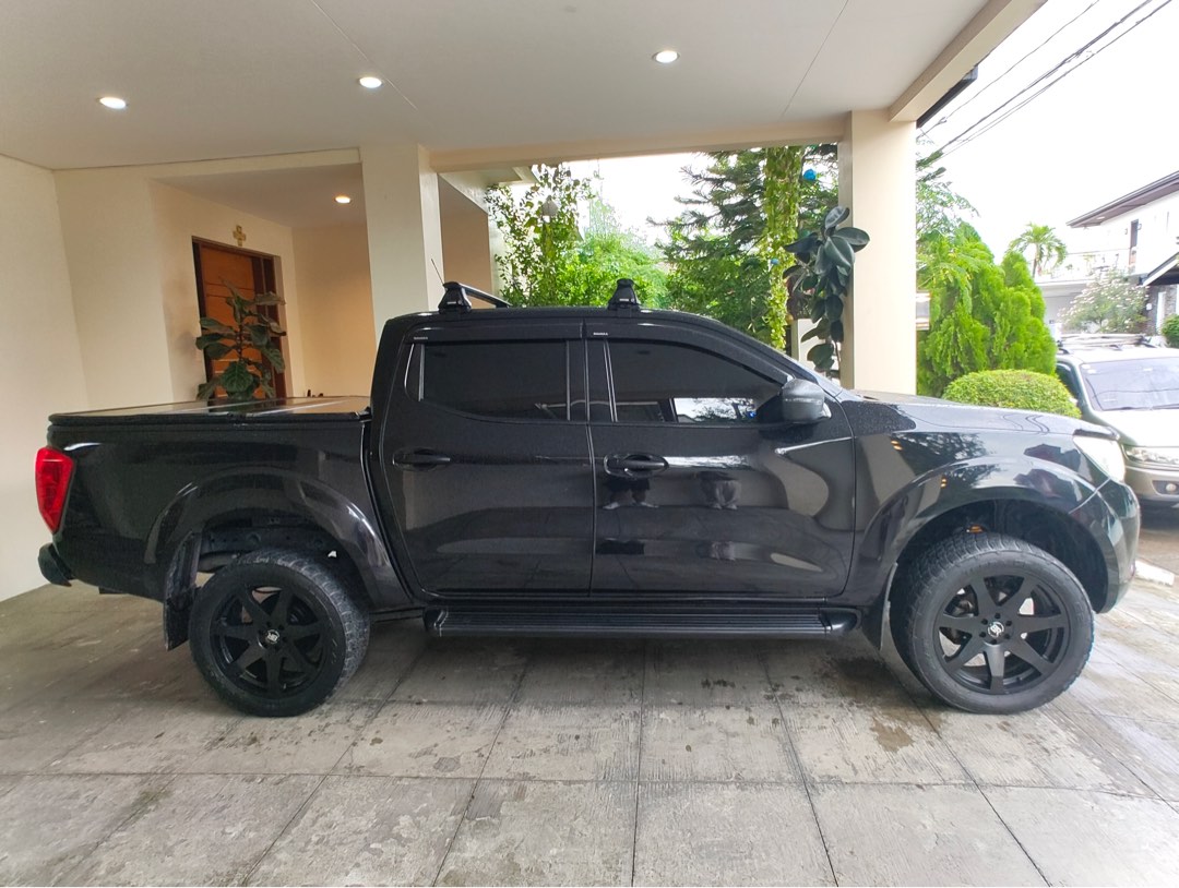 Nissan Navara NP300 EL CALIBRE Auto, Cars for Sale, Used Cars on Carousell
