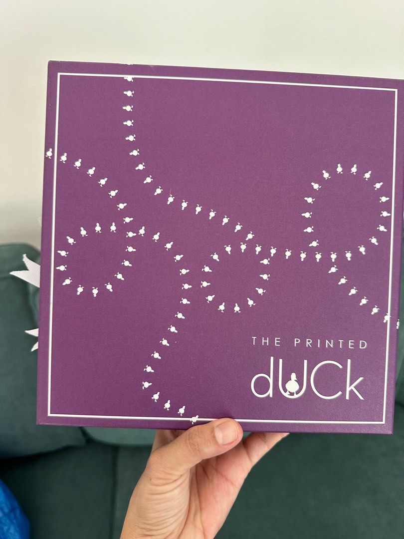 Purple box Duck, Women's Fashion, Muslimah Fashion, Hijabs on Carousell