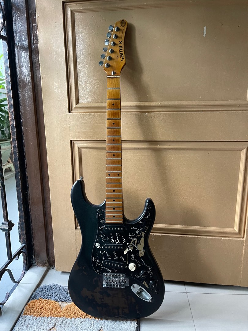 Samick custom pro (made in Korea), Hobbies & Toys, Music & Media ...