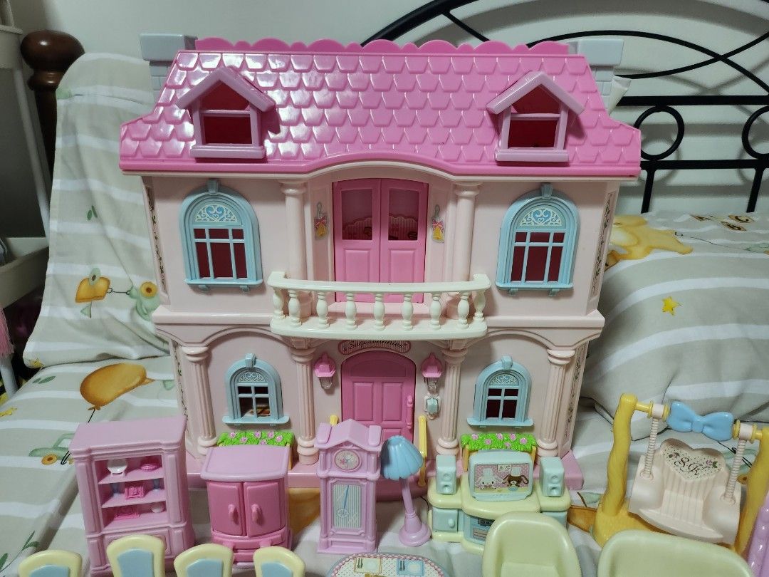 Sanrio Sugarbunnies Dollhouse, Hobbies & Toys, Toys & Games on Carousell
