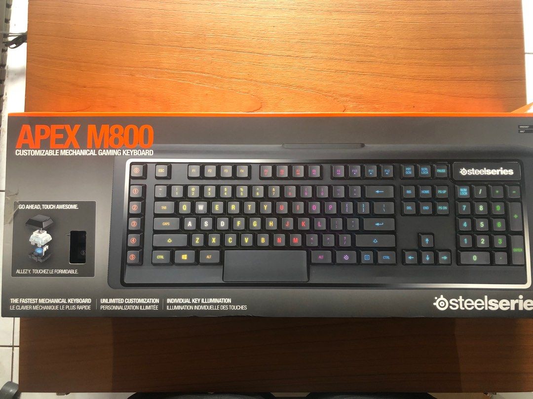 SteelSeries APEX M800 RGB 全彩背光 機械式 鍵盤, 電腦及科技產品, 電腦周邊產品, 電腦鍵盤及相關產品在旋轉拍賣