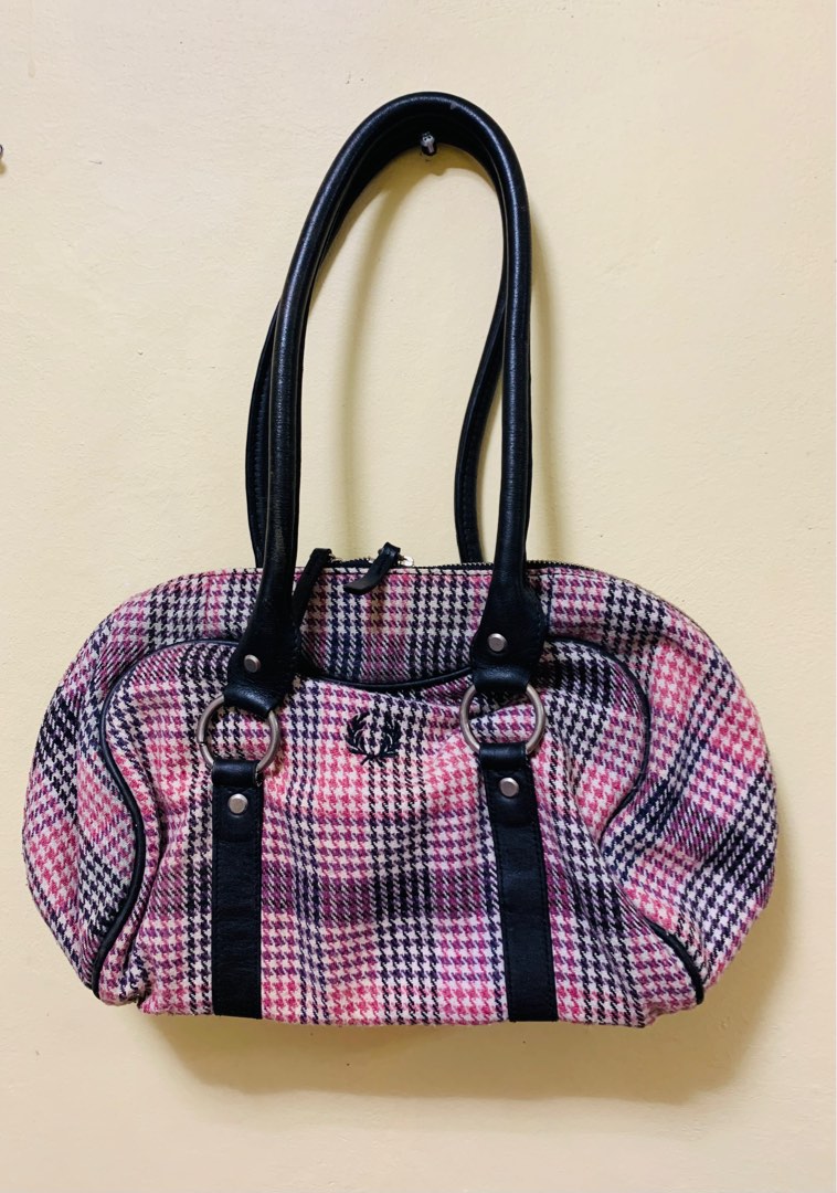 AUTHENTIC Fred Perry Bag, Women's Fashion, Bags & Wallets, Purses ...