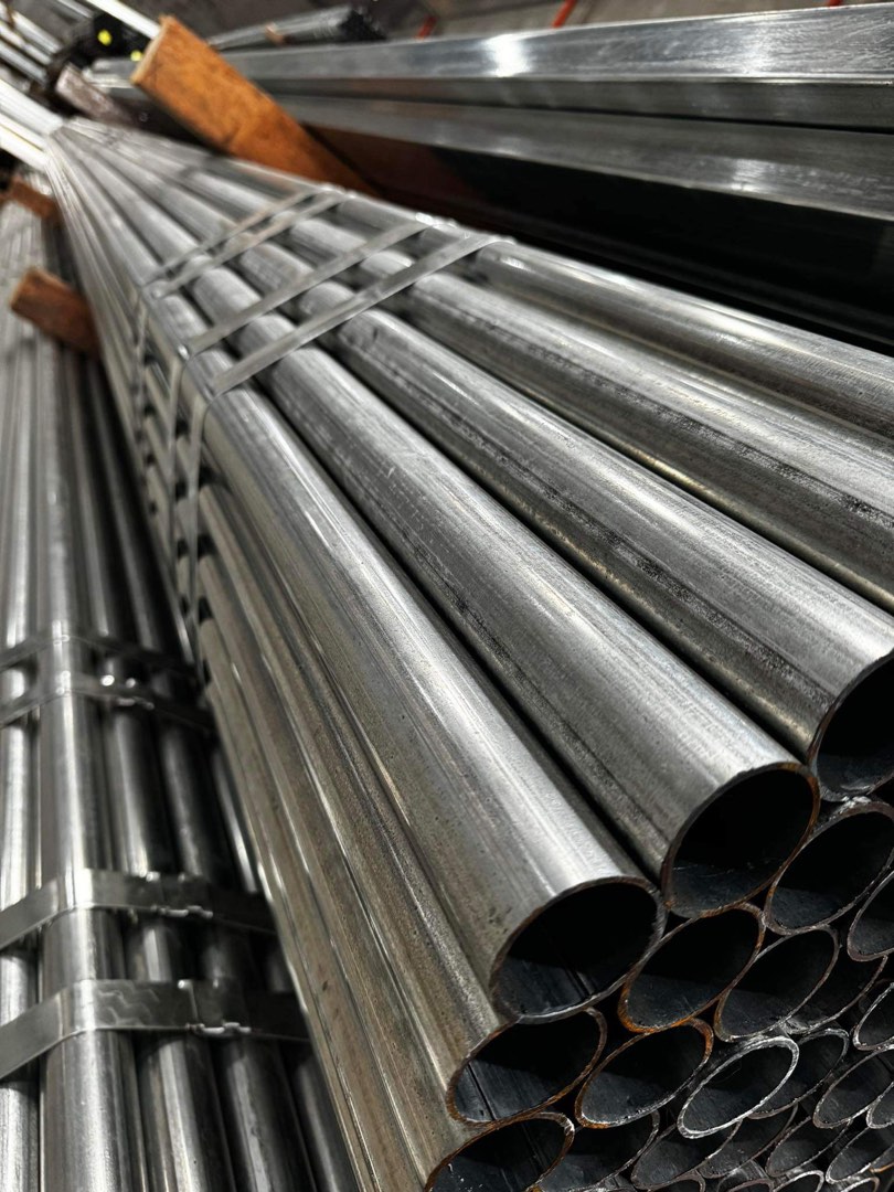 Gi scaffolding /fence pipe, Commercial & Industrial, Construction ...