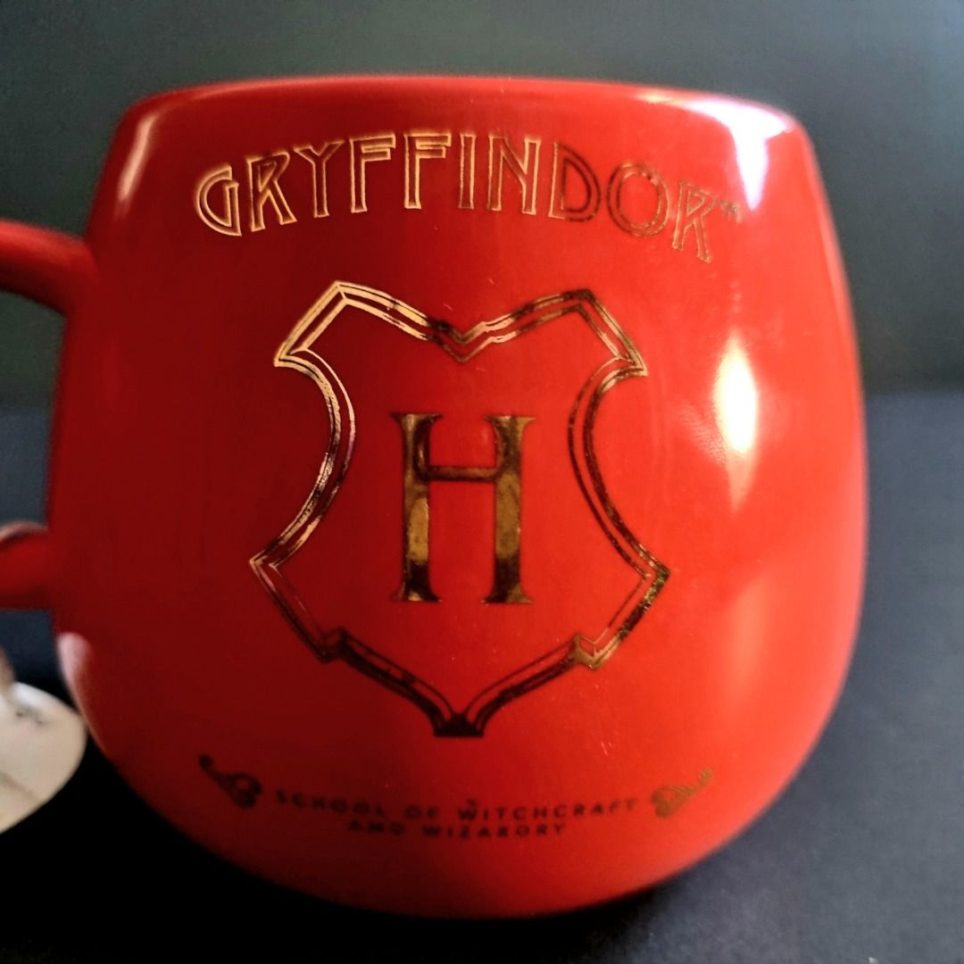 Harry Potter Gryffindor Mug, Hobbies & Toys, Memorabilia & Collectibles ...