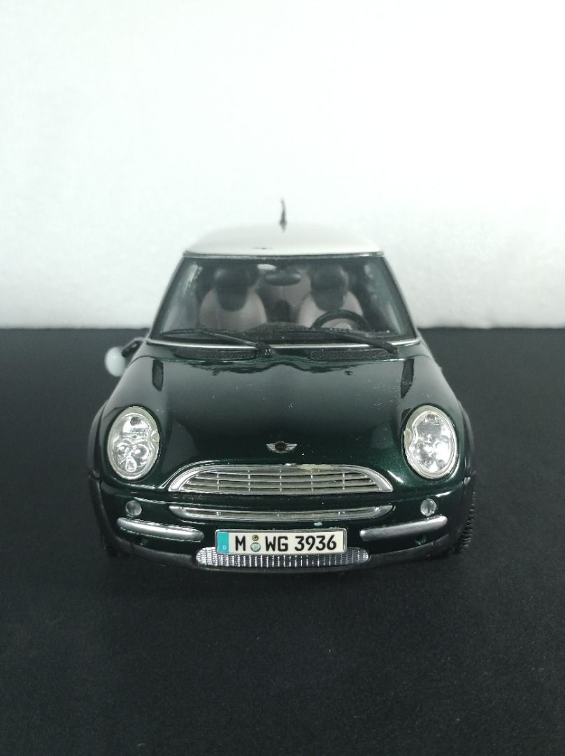 Maisto 1/18 - MINI COOPER - Green/White - Scale Model Car 31619 ...
