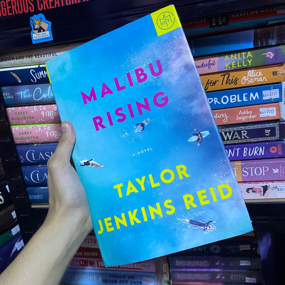 Malibu Rising (HB BOTM), Hobbies & Toys, Books & Magazines, Fiction ...