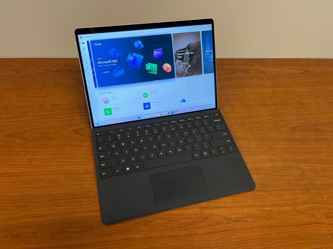 Microsoft Surface Pro 8 Core i5 1145G7 (11th gen) 8GB RAM / 256GB SSD ...