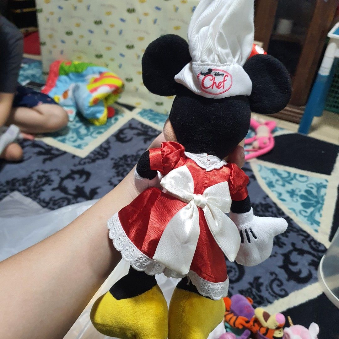 Minnie mouse chef, Hobbies & Toys, Toys & Games on Carousell