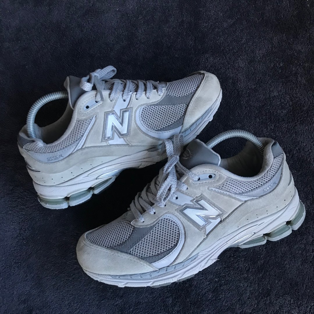 New Balance 2002r Grey running shoes, Men's Fashion, Footwear, Sneakers ...