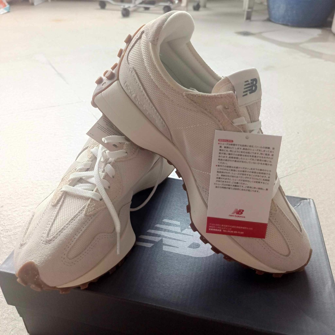 New Balance 327 (ORIGINAL), Men's Fashion, Footwear, Sneakers on Carousell