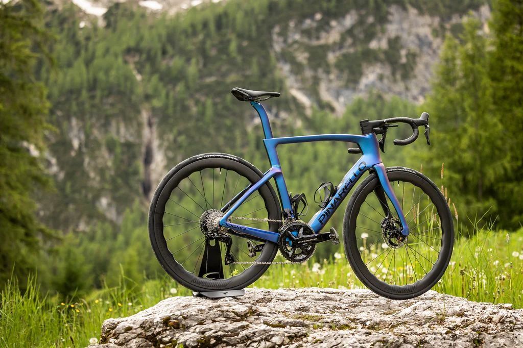 NEW Pinarello Dogma F (2025) Luxter Blue/ Luxter Venice/ Luxter Red ...