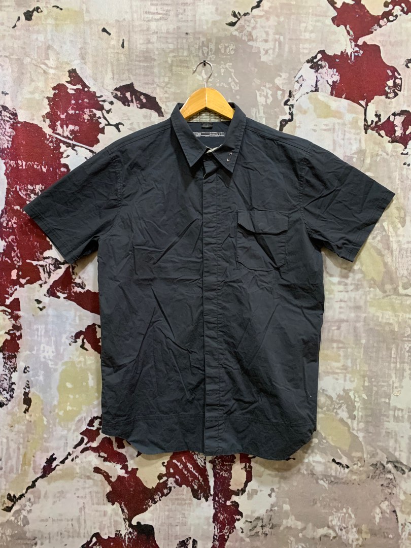 Oakley Shirt Button Kemeja Quik Silver Vans Stussy Uniqlo, Men's Fashion, Tops & Sets, Tshirts ...