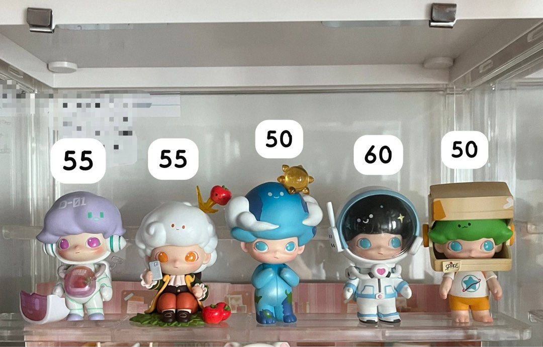 popmart dimoo time travel space series, 興趣及遊戲, 玩具 & 遊戲類 - Carousell