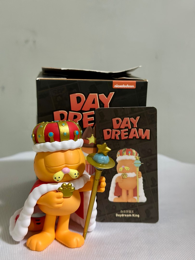 POPMART-GARFIELD: Daydream King, Hobbies & Toys, Toys & Games on Carousell