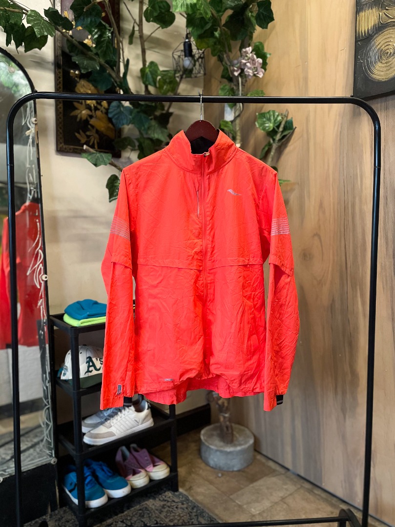 Saucony Sonic Vizi Technical Jacket , Men's Fashion, Coats, Jackets and ...