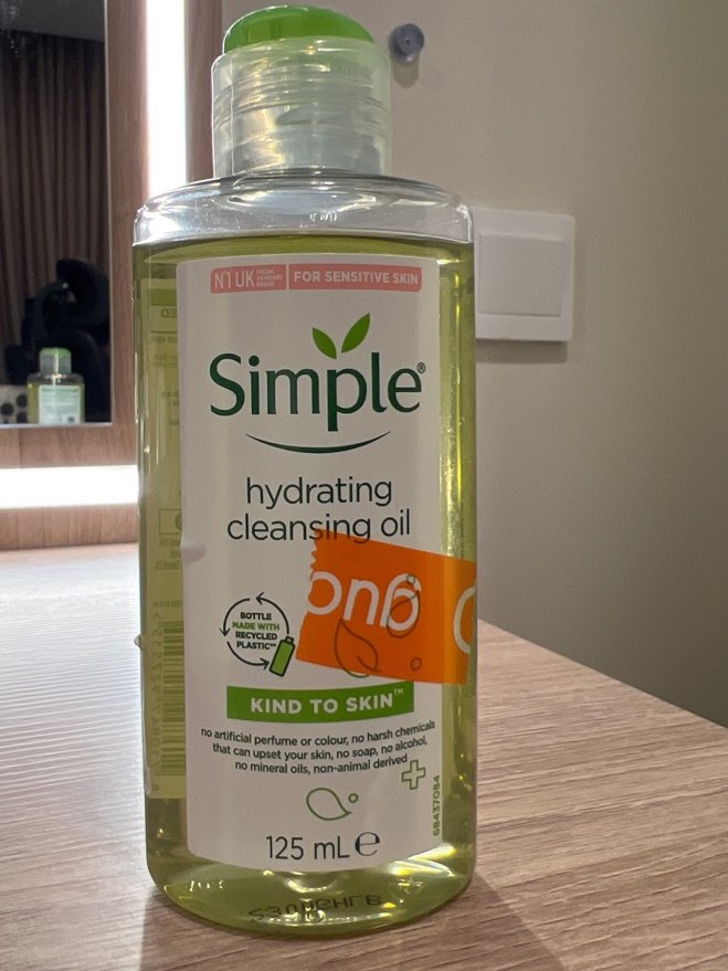 Simple Hydrating Cleansing Oil, Beauty & Personal Care, Face, Face Care ...