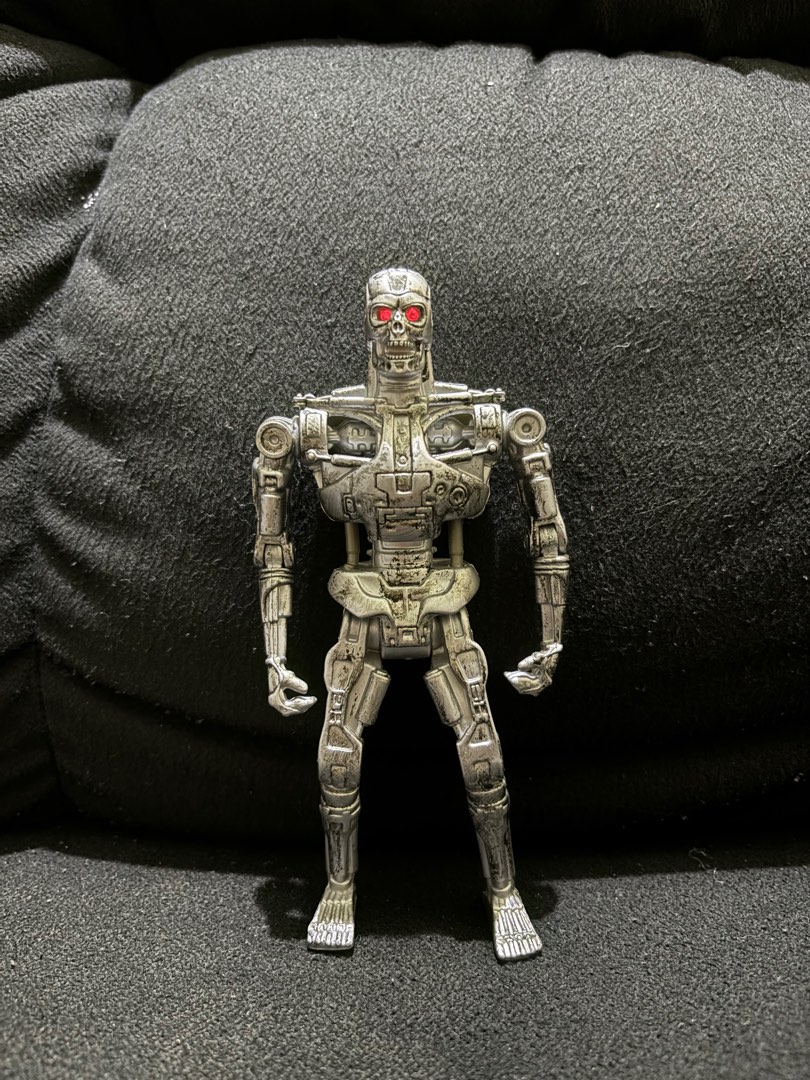 Terminator 2 Techno-Punch Kenner 1991 T-800 Terminator Salvation ...