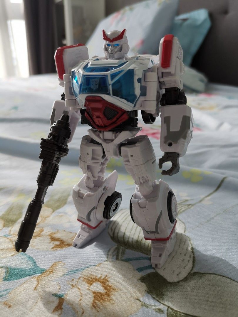 Transformers Studio Series ss82 Ratchet, Hobbies & Toys, Toys & Games ...