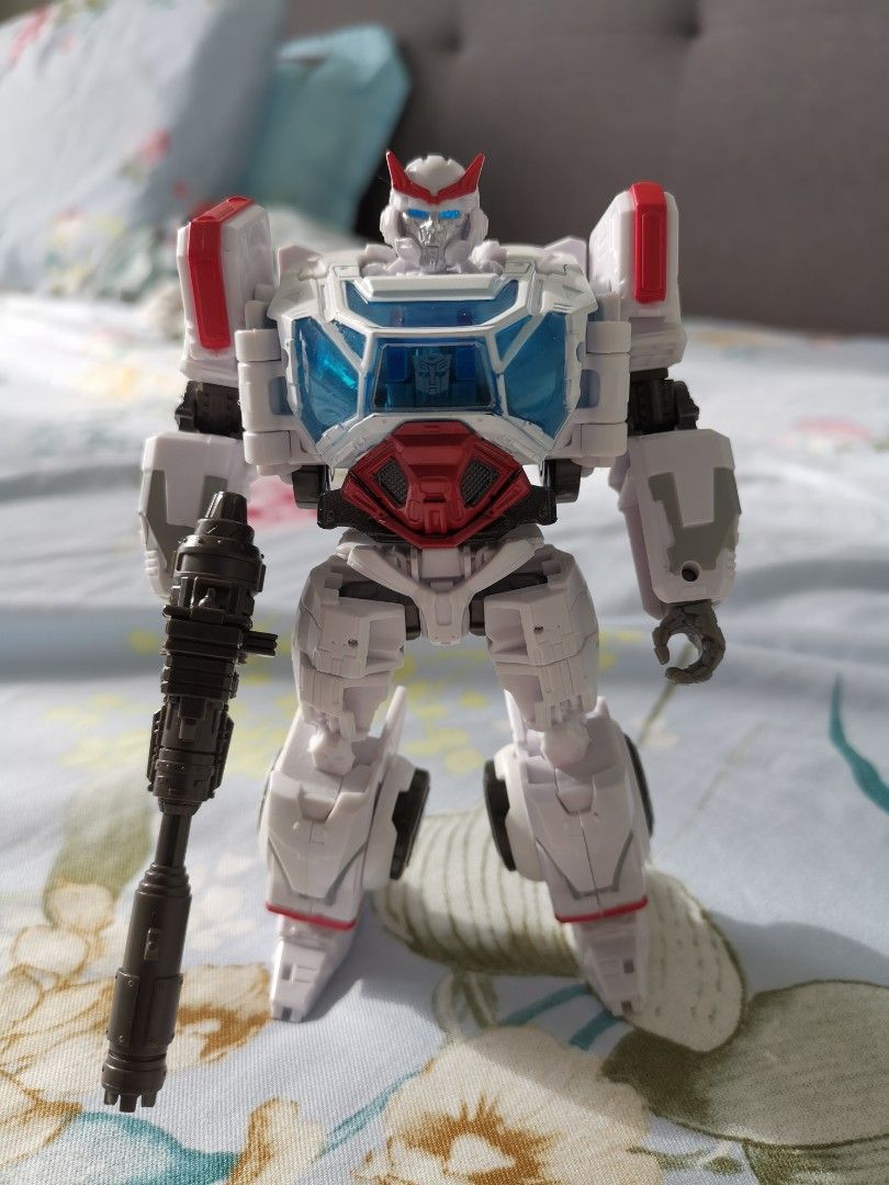 Transformers Studio Series ss82 Ratchet, Hobbies & Toys, Toys & Games ...