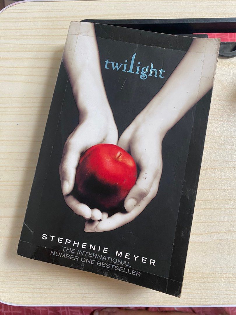 Twilight By Stephenie Meyer, Hobbies & Toys, Books & Magazines, Fiction ...